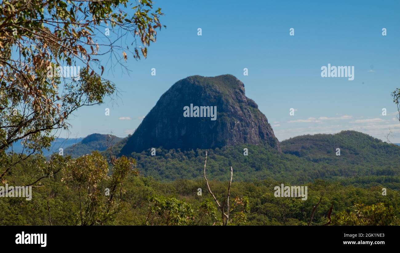 View of Tibrogargan from Yul-Yan-man Track Stock Photo - Alamy
