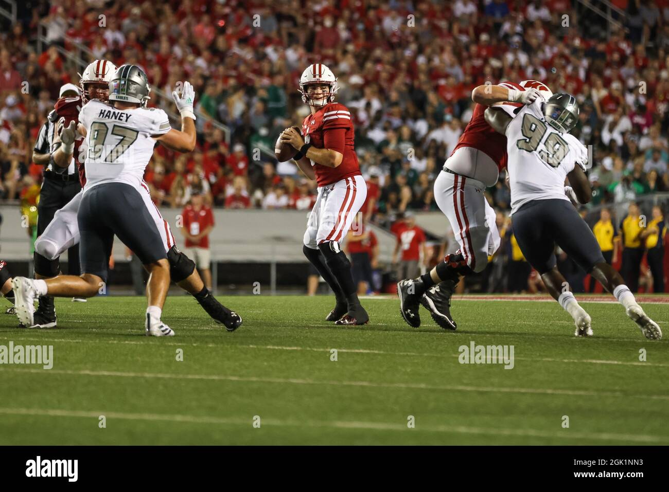 Madison, WI, USA. 11th Sep, 2021. Wisconsin Badgers quarterback Graham ...