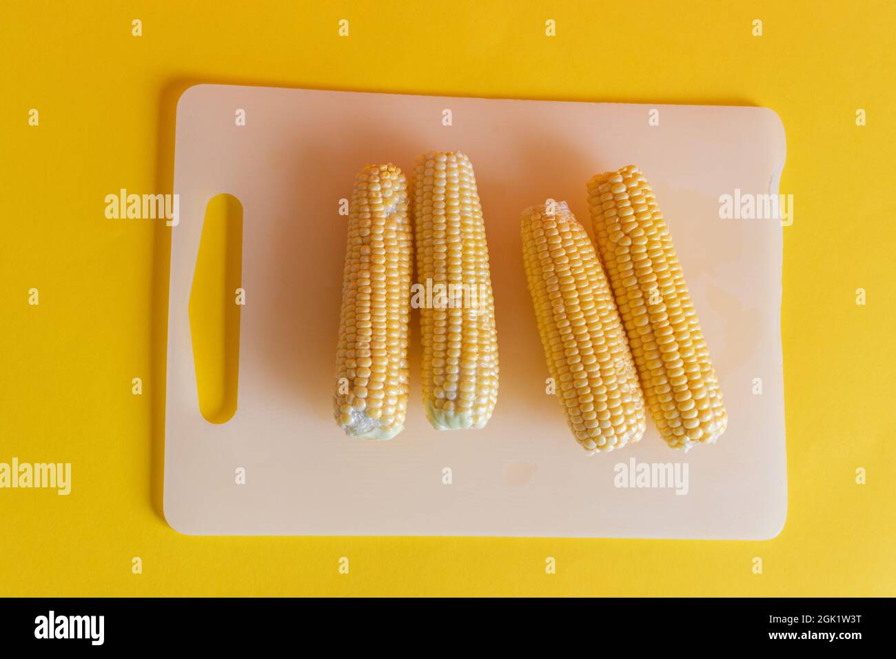 Maze corn color hi-res stock photography and images - Alamy