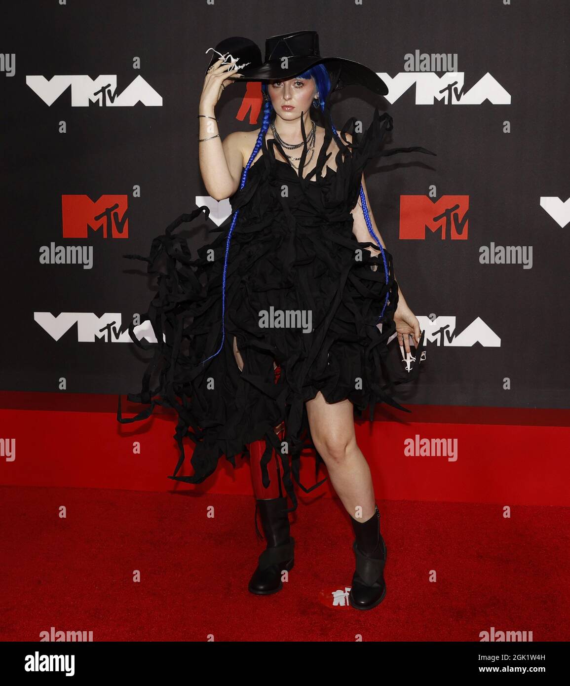 Ashnikko hi-res stock photography and images - Alamy