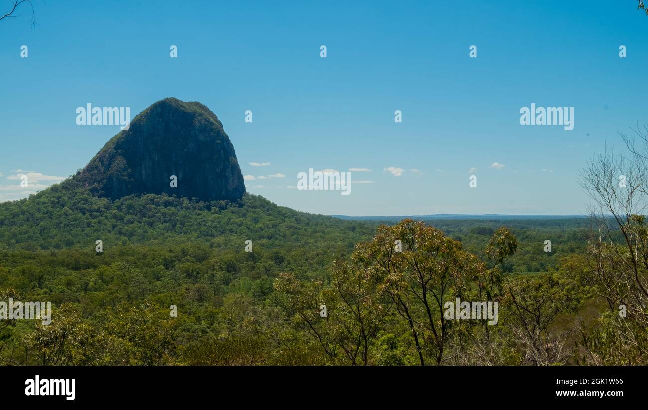 View of Tibrogargan from Yul-Yan-man Track Stock Photo - Alamy