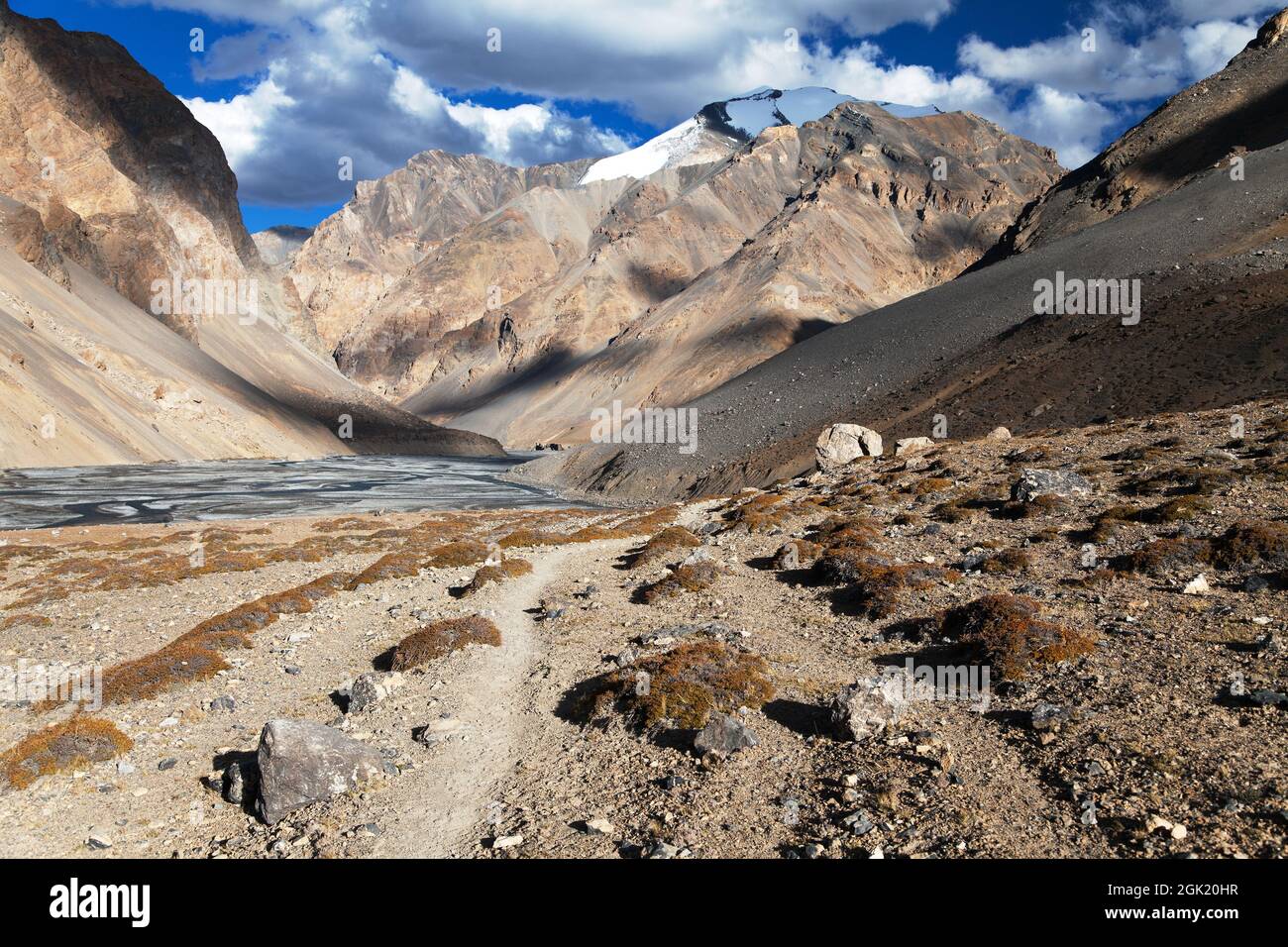 view from Indian himalayas - mountain and river valley - way to Parang ...