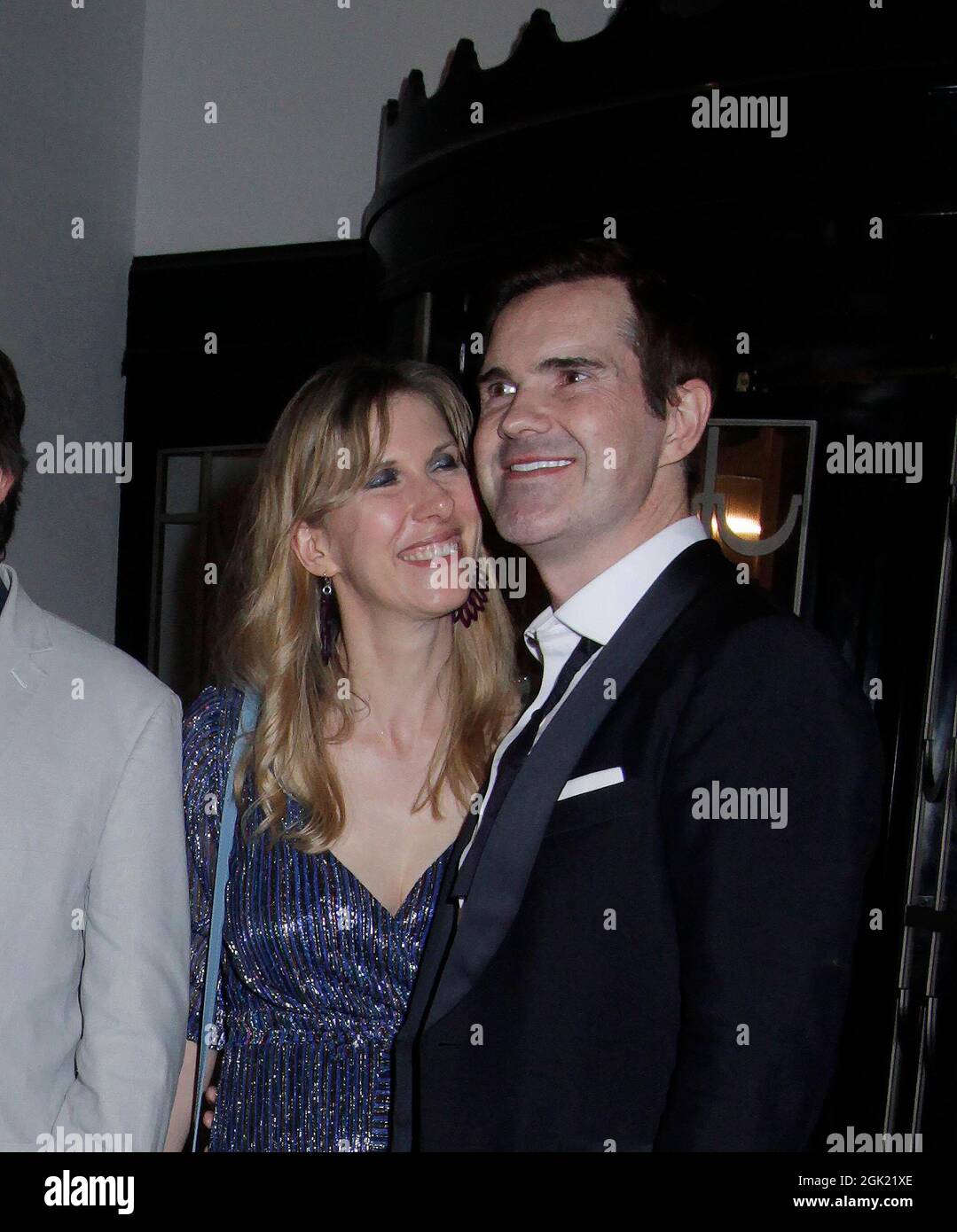 Amanda holden flowers hi-res stock photography and images - Alamy