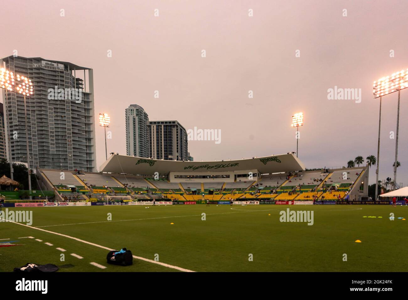 Usl stadium view hi-res stock photography and images - Alamy