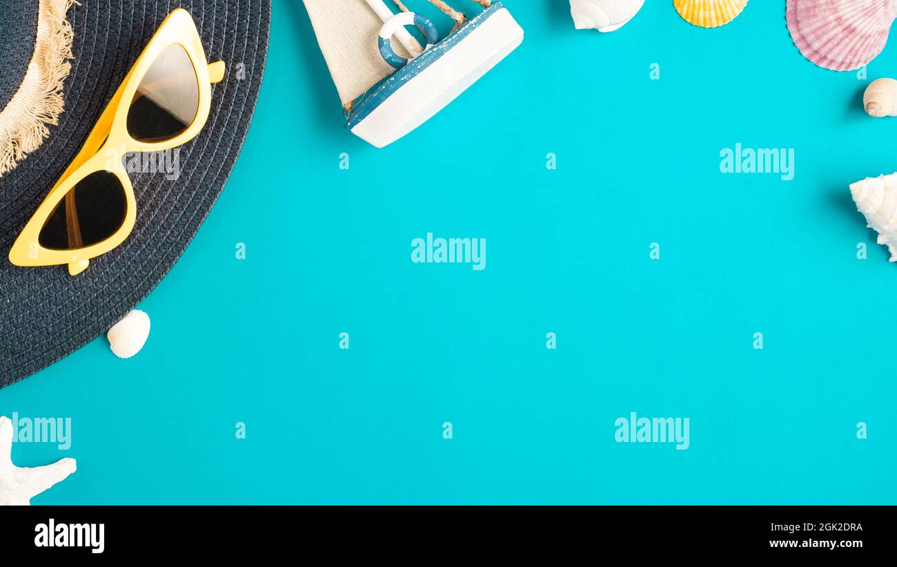 Still life with turquoise objects hi-res stock photography and images ...