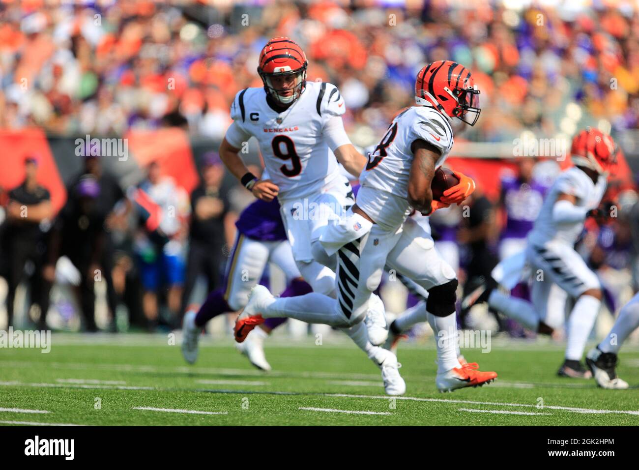 Joe burrow 2021 hi-res stock photography and images - Alamy