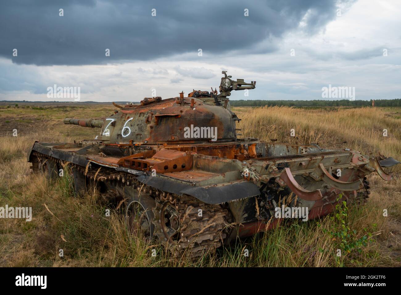 Destroyed tanks hi-res stock photography and images - Alamy