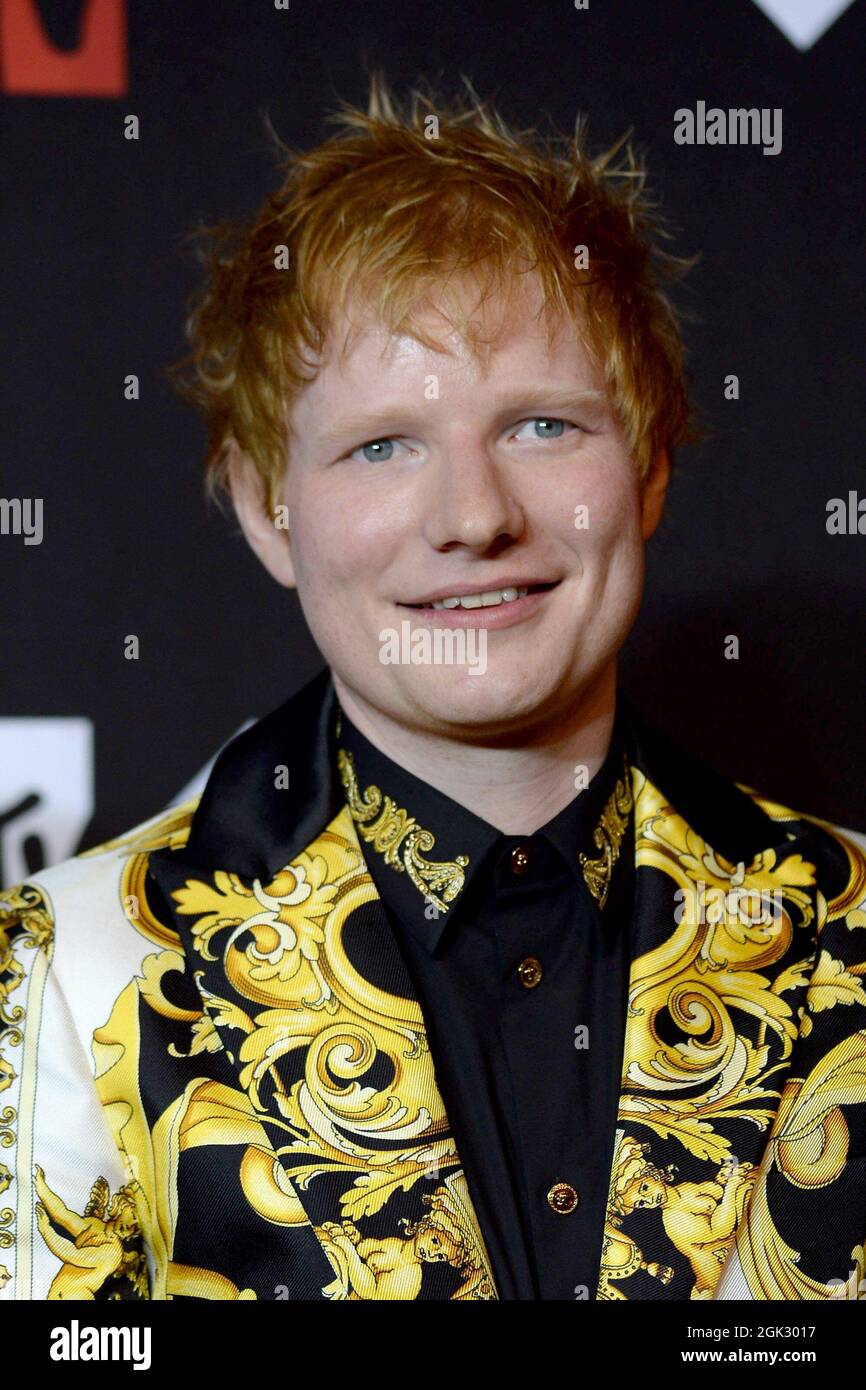 Ed sheeran 2021 hi-res stock photography and images - Alamy