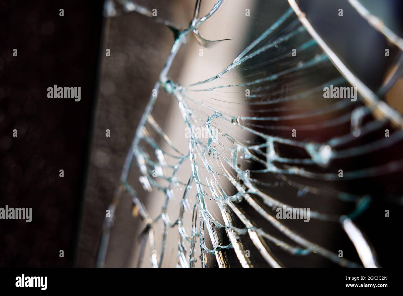Vertical shot broken mirror hi-res stock photography and images - Alamy
