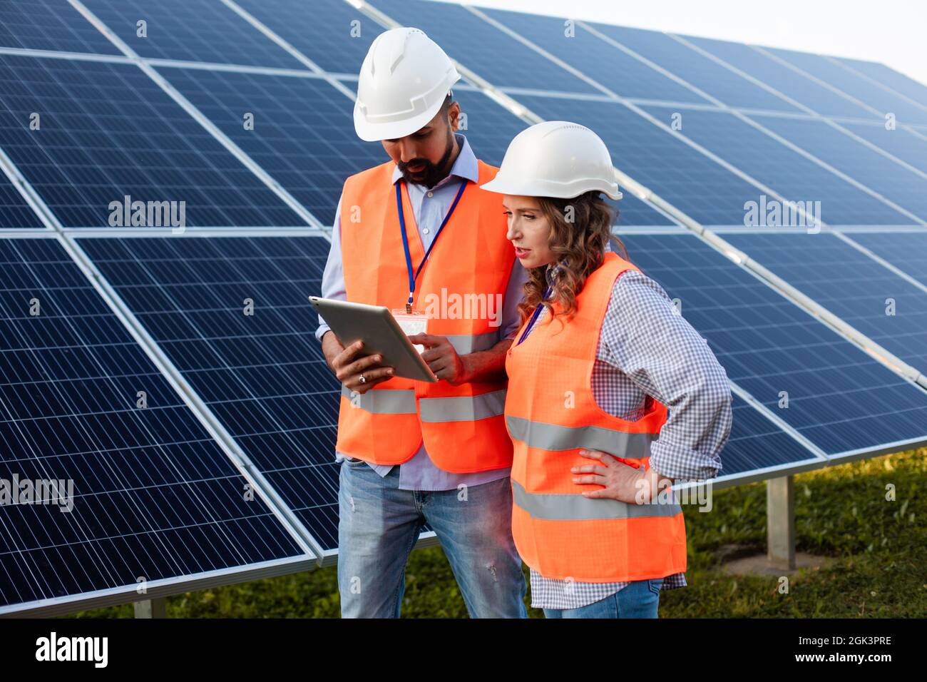 Two engineers solar power hi-res stock photography and images - Alamy