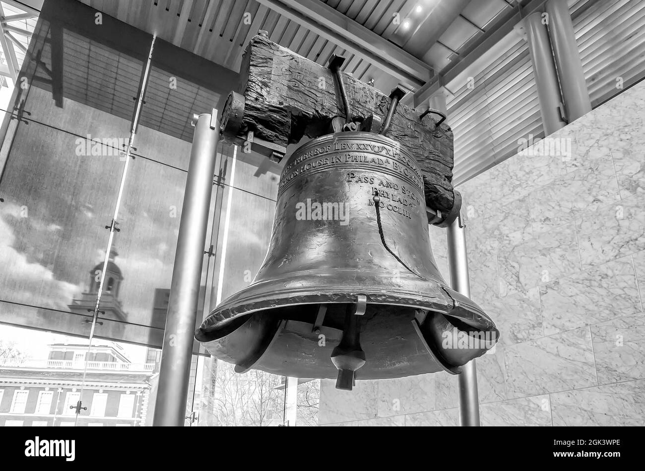 Old liberty bell hi-res stock photography and images - Alamy