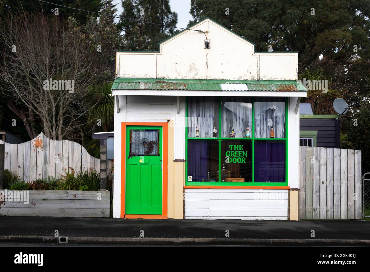 "The Green Door", shop in Kaponga, Taranaki, North Island, New Zealand ...