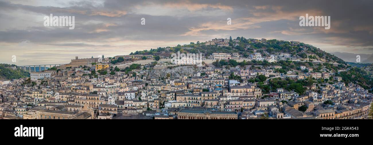 Modica sicily street hi-res stock photography and images - Alamy