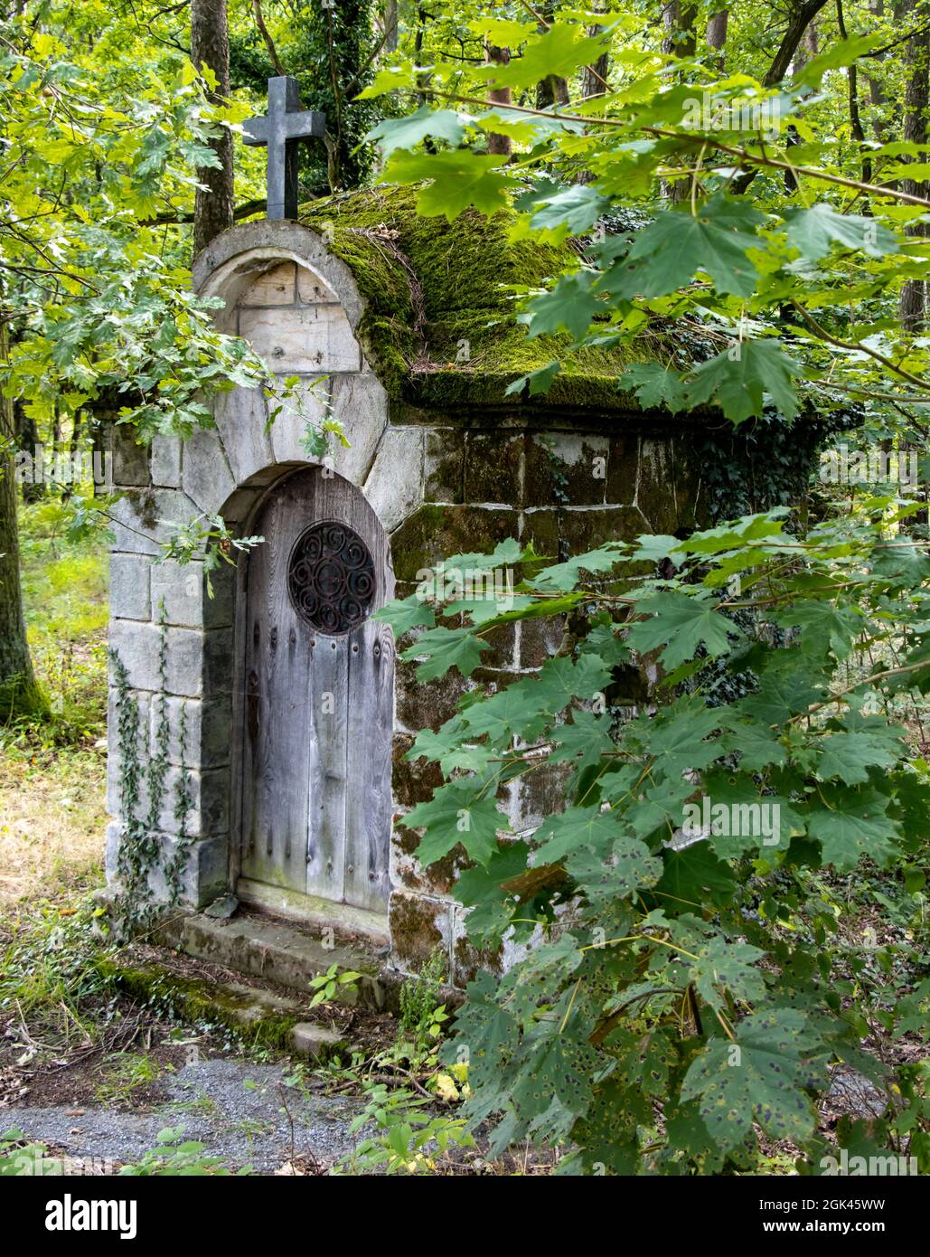Stone building - an old tomb in the forest, northern Bohemia Stock ...