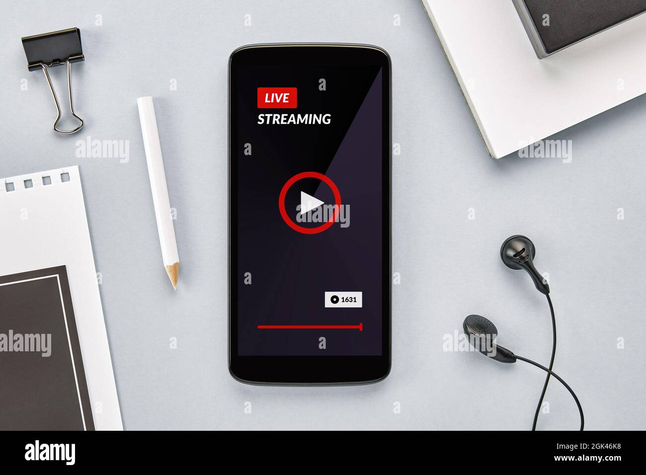 Live streaming video hi-res stock photography and images - Alamy