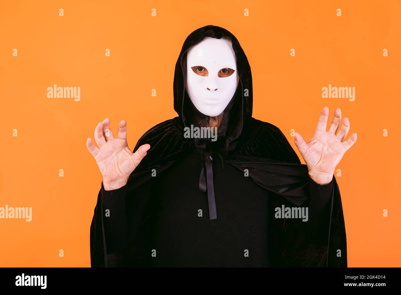 Person scaring person joke hi-res stock photography and images - Alamy