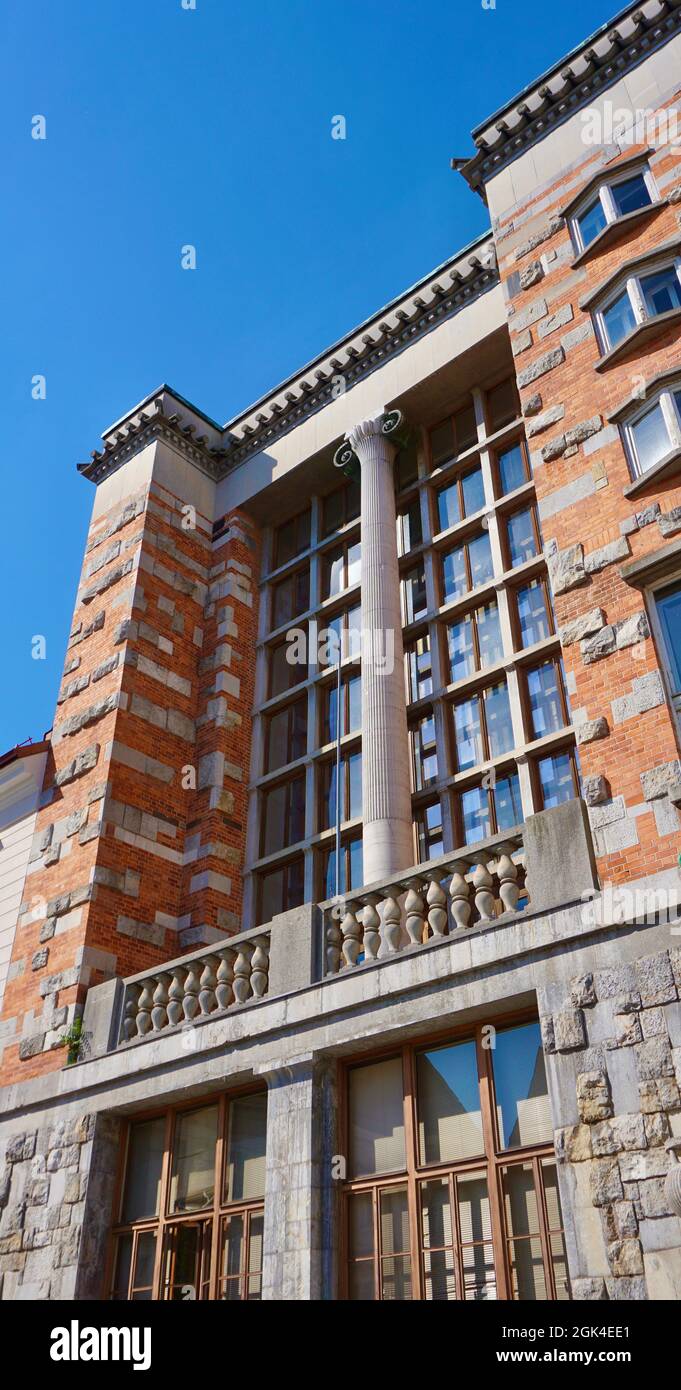 Slovenian library hi-res stock photography and images - Alamy