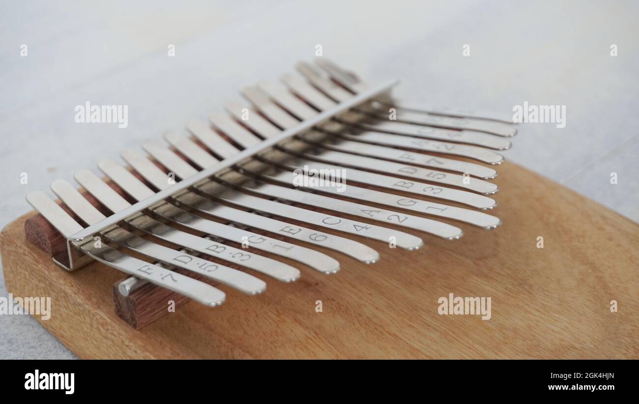 wooden kalimba close up shot Stock Photo - Alamy