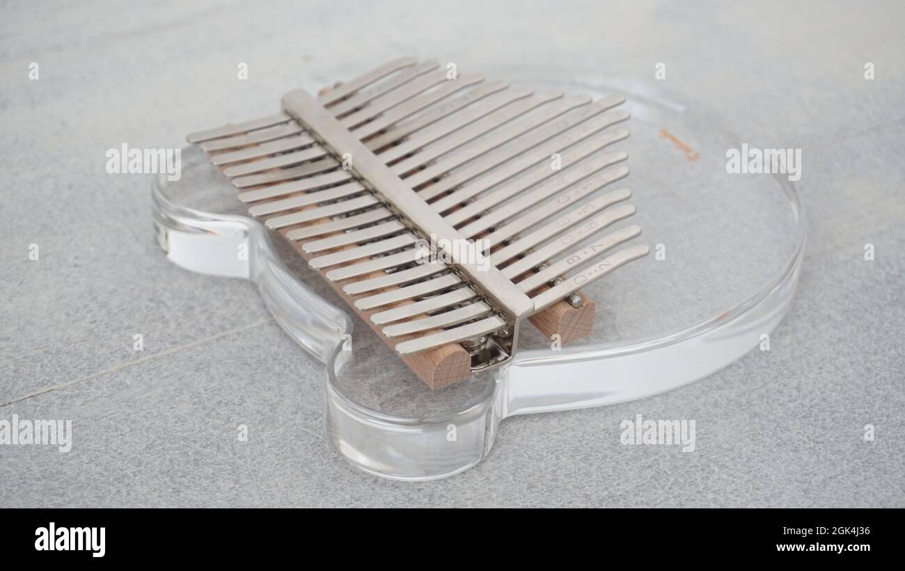 Kalimba hi-res stock photography and images - Alamy