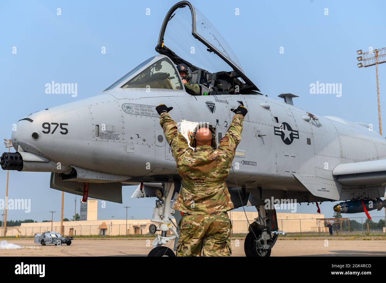 U.S. Air Force Tech. Sgt. Kyle Martinez, a crew chief assigned to the ...