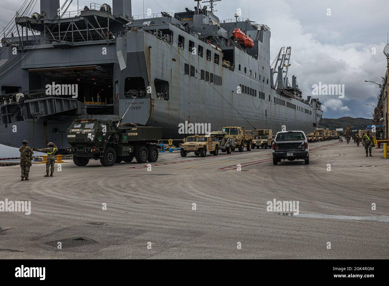 Soldiers from across U.S. Army Pacific load equipment onto U.S. Naval ...