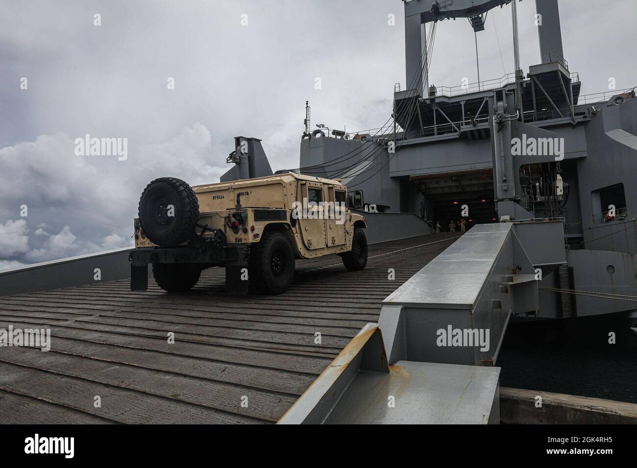 Soldiers from across U.S. Army Pacific load equipment onto U.S. Naval ...