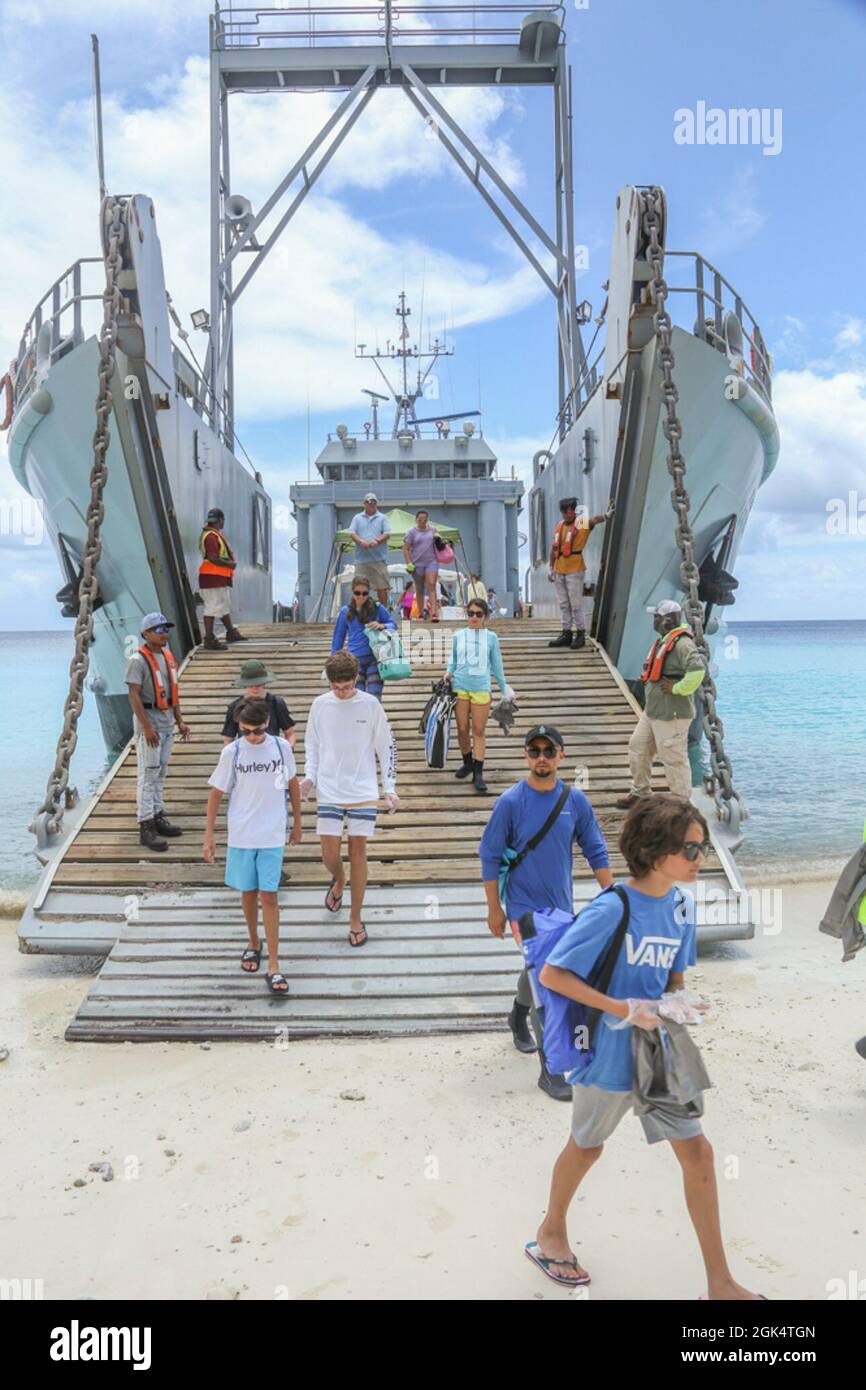 Personnel and students from U.S. Army Garrison-Kwajalein Atoll ...