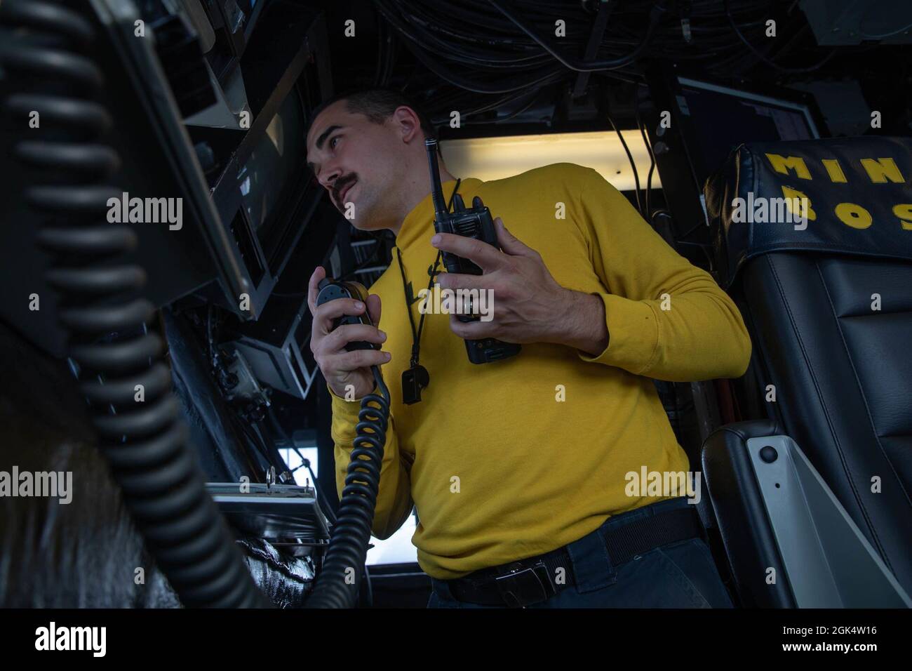 210801-N-JB637-1165 ATLANTIC OCEAN (Aug. 1, 2021) Aviation Boatswain's ...