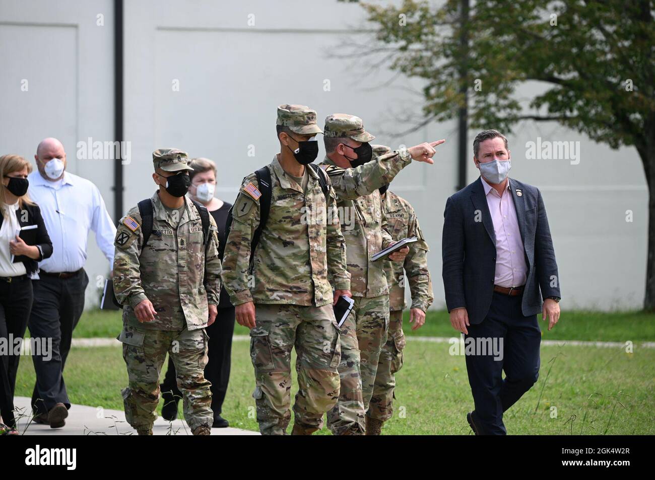 Afghan special immigrant applicants hi-res stock photography and images ...