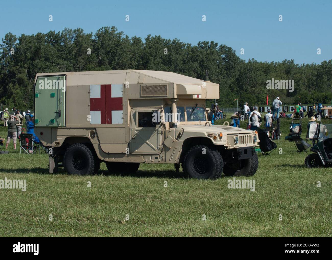 Medical humvee hi-res stock photography and images - Alamy