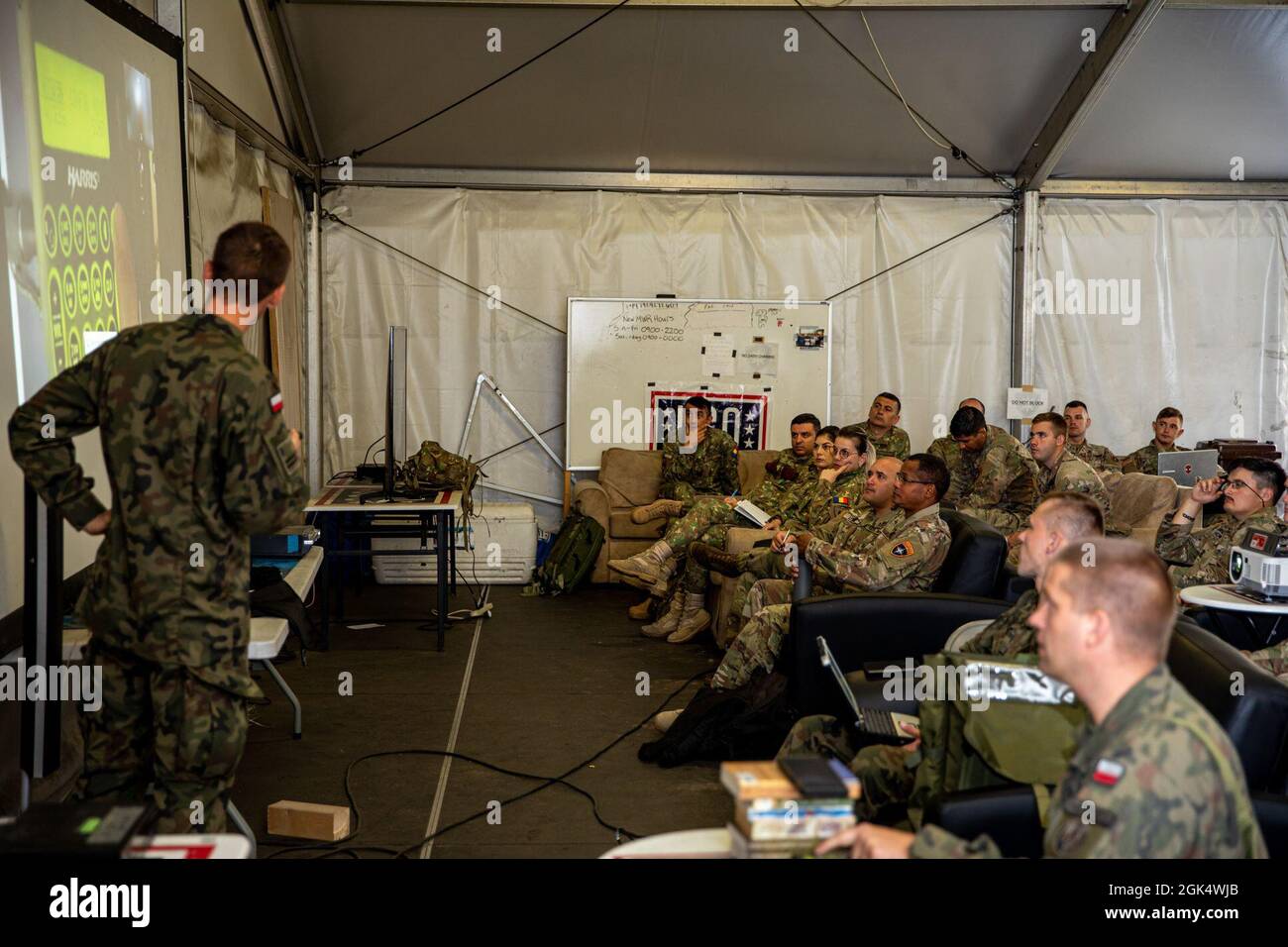 Prc 117 radios hi-res stock photography and images - Alamy