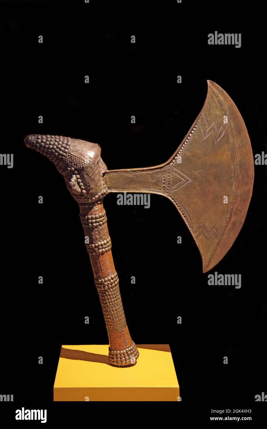 Decorated show axe (imbu), Teke, Republic of the Congo / Democratic ...