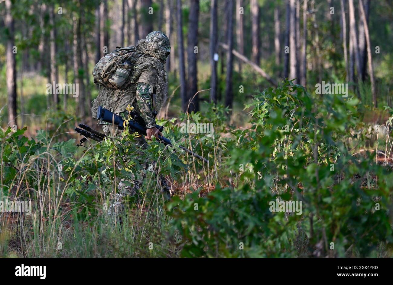 A student assigned to the U.S. Army John F. Kennedy Special Warfare ...