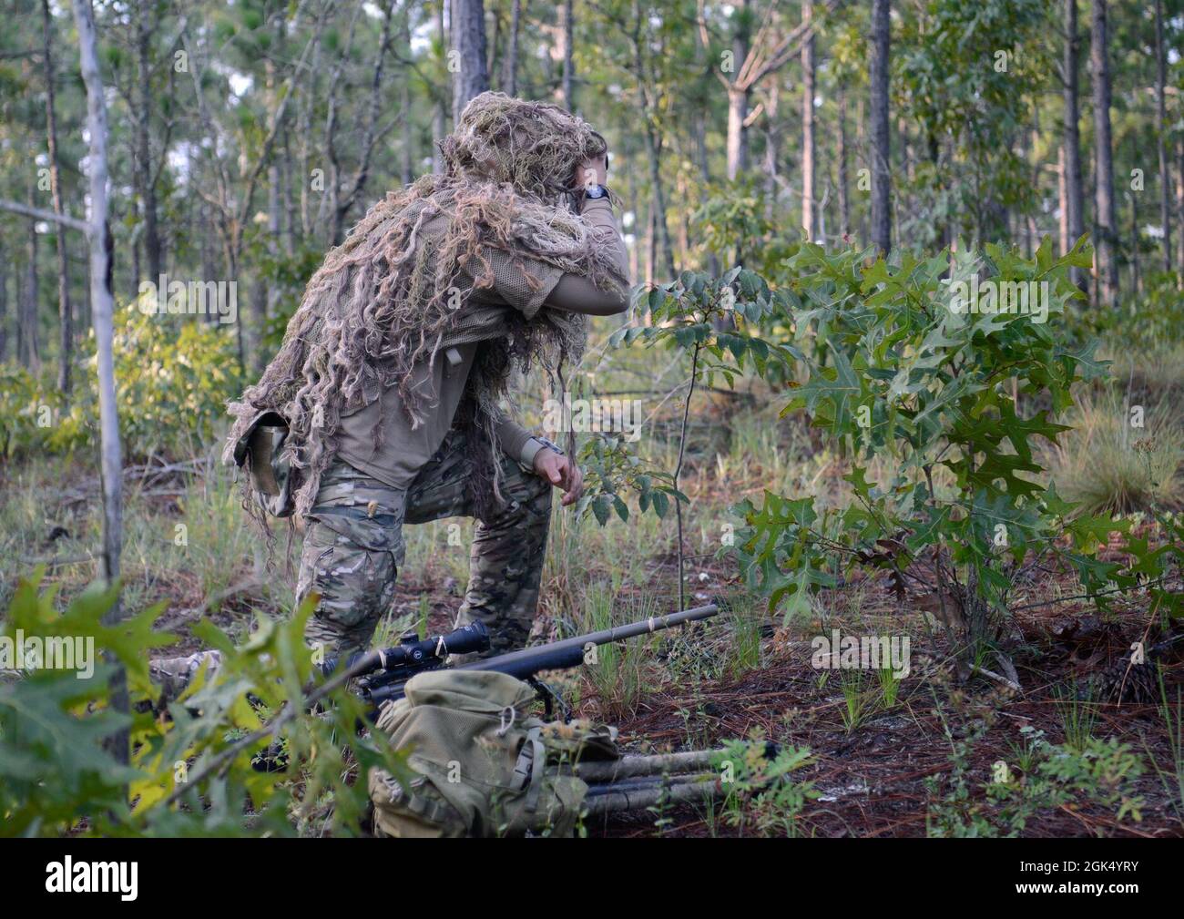 A student assigned to the U.S. Army John F. Kennedy Special Warfare ...