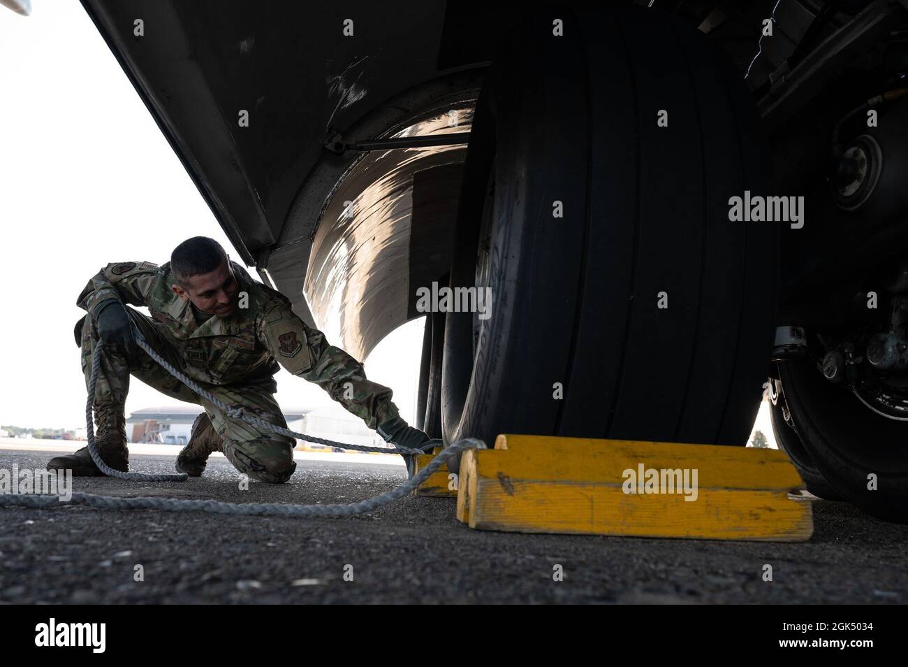 Master Sgt. Darren Mcfarlane, 911th Aircraft Maintenance Squadron crew ...