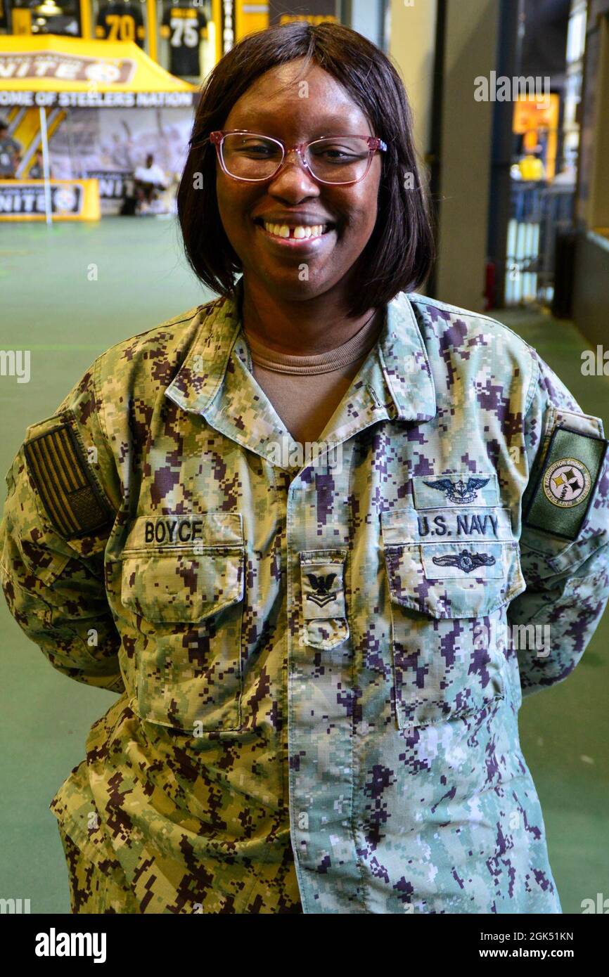 210803-N-RB168-0187 PITTSBURGH, Pa. (August 3, 2021) – Aviation ...