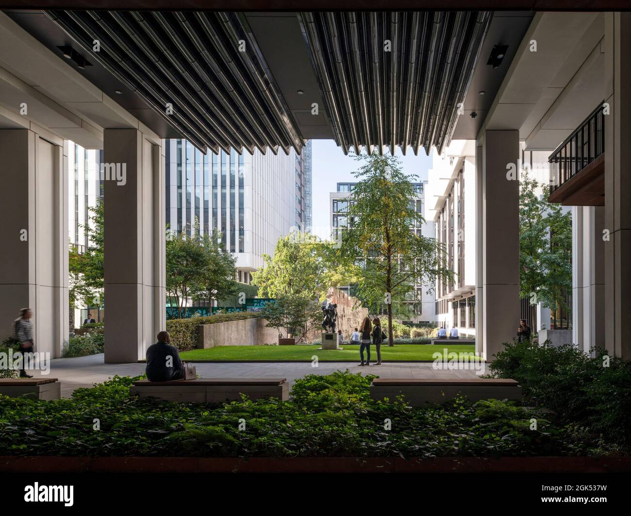External landscaping and covered pedestrian route. London Wall Place ...