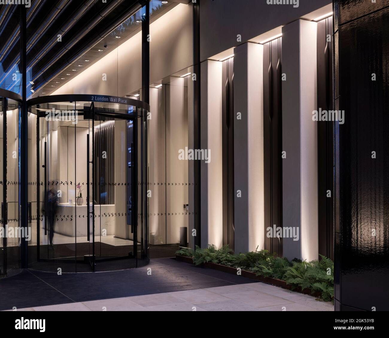 Revolving bridge hi-res stock photography and images - Alamy