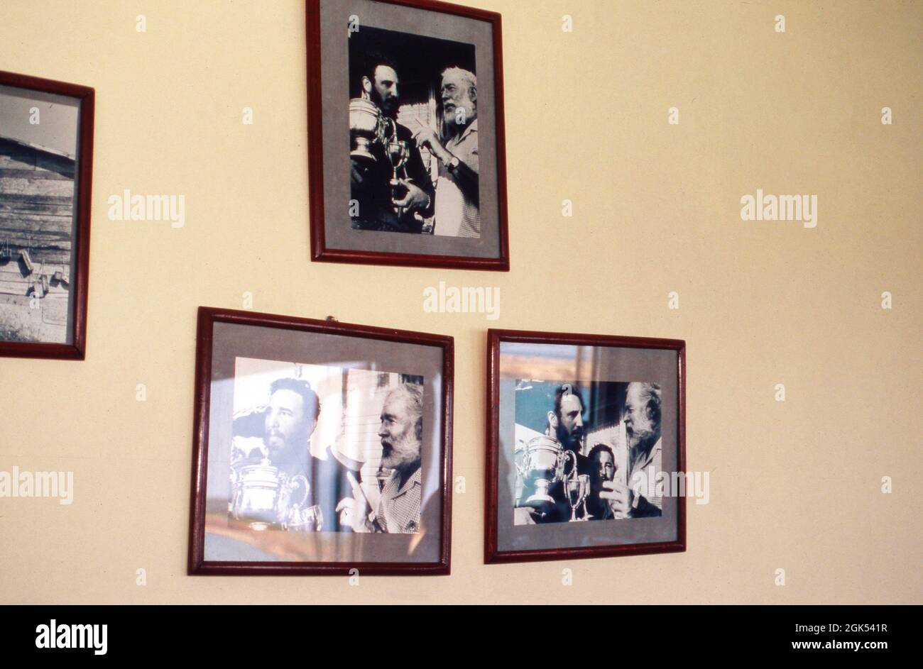 Erinnerungsfotos mit Ernest Hemingway und Fidel Castro in einem ...