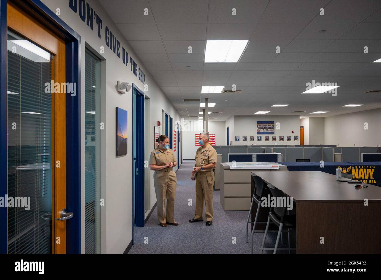 Talent acquisition onboarding center hi-res stock photography and ...