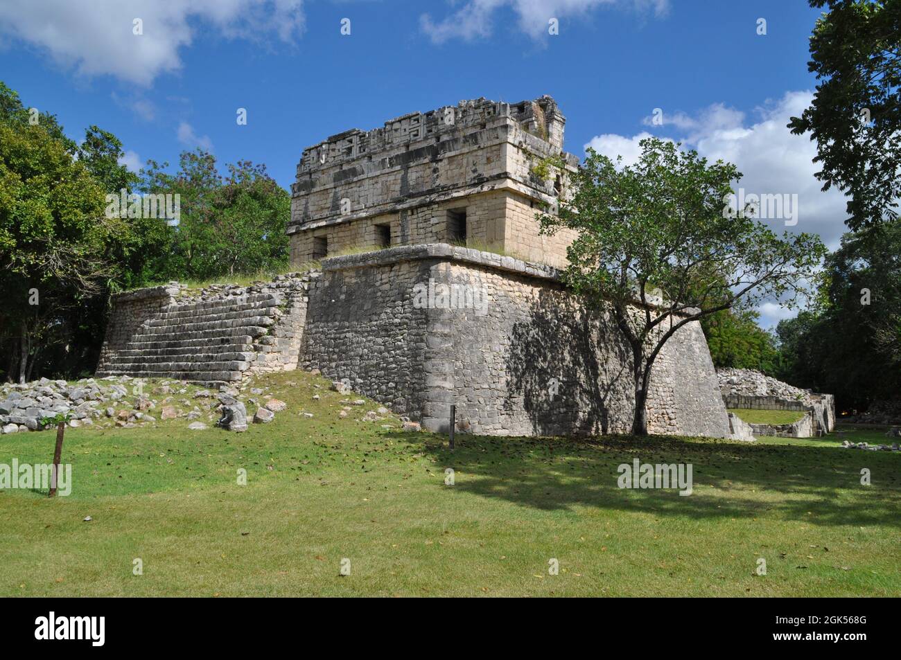 Temple at the Chichen Itza archaeological site, Mexico Stock Photo - Alamy
