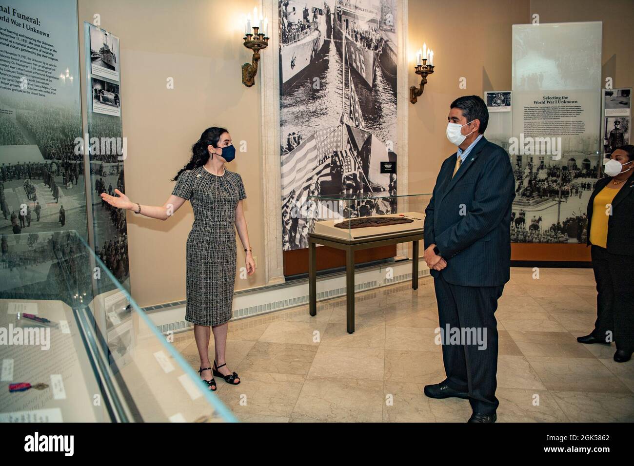 Allison Finkelstein (left), historian, Arlington National Cemetery ...