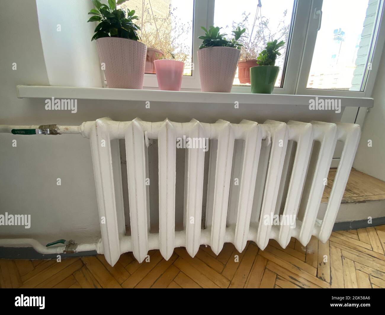 13 September 2021, Russia, Moskau: Radiator in an apartment in the ...