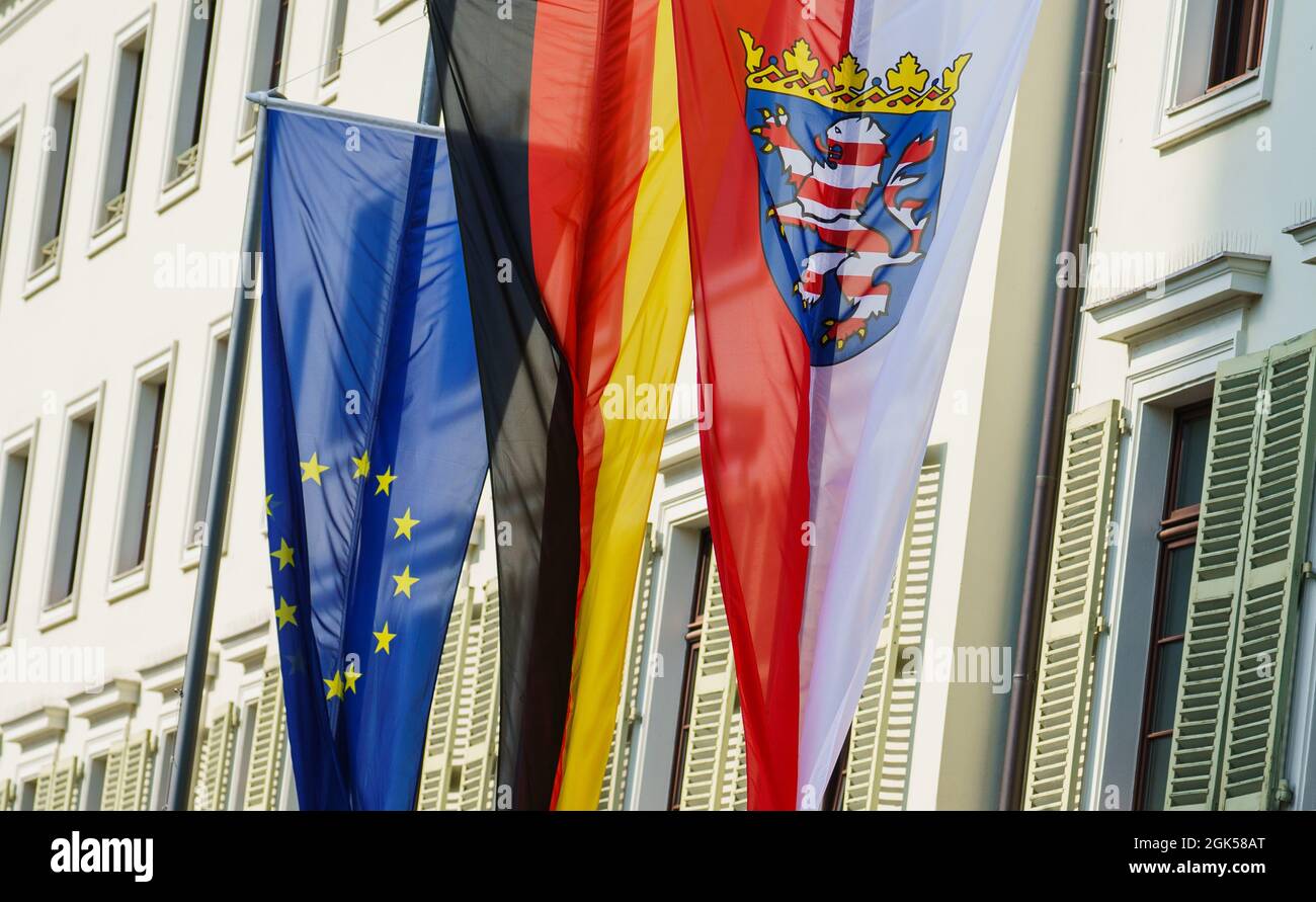 Exterior shot flutter hi-res stock photography and images - Alamy