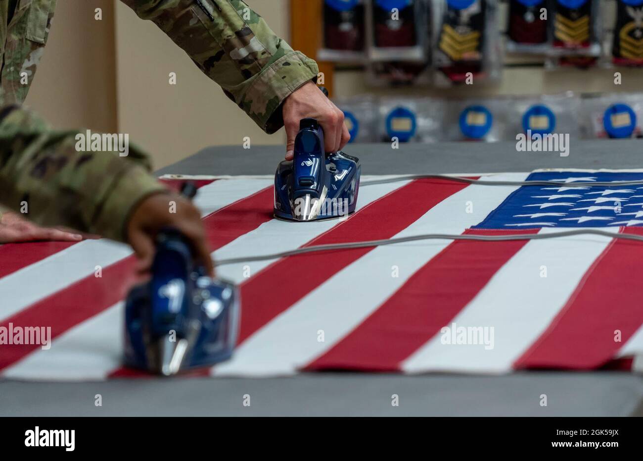 Ironing out wrinkles hi-res stock photography and images - Alamy