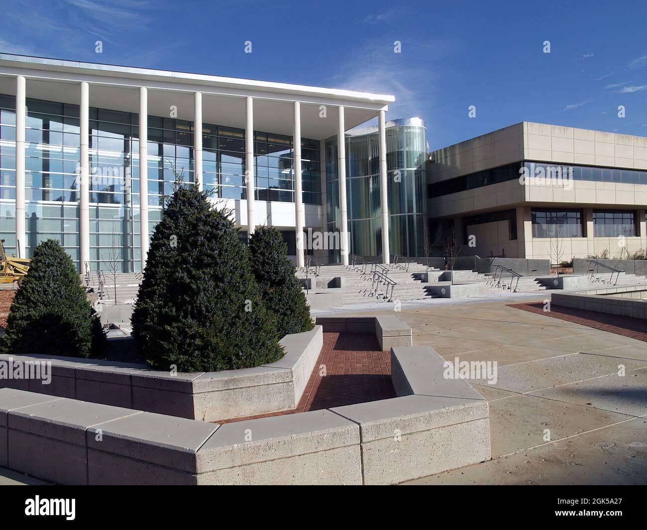 SPRINGFIELD, UNITED STATES - Dec 08, 2001: Modern architectural design ...