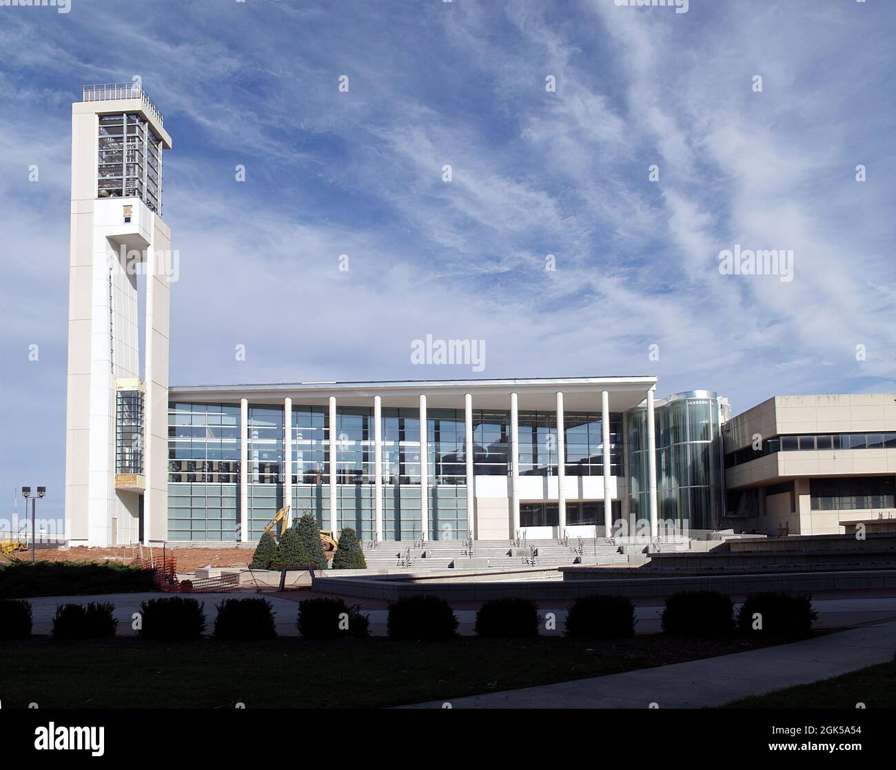 SPRINGFIELD, UNITED STATES - Dec 08, 2001: Duane G. Meyer Library on ...