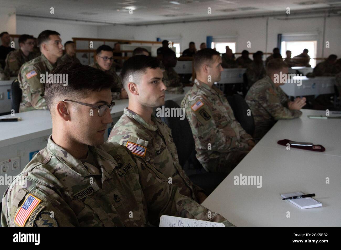 U.S. Army Staff Sgt. Mark Freshour (left), a New Smyrna Beach, Florida ...