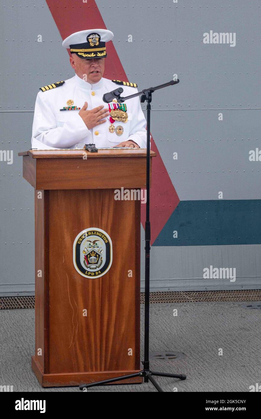 210806-N-PC065-2101 ATLANTIC OCEAN (Aug. 6, 2021) Capt. Chris “Chowdah ...