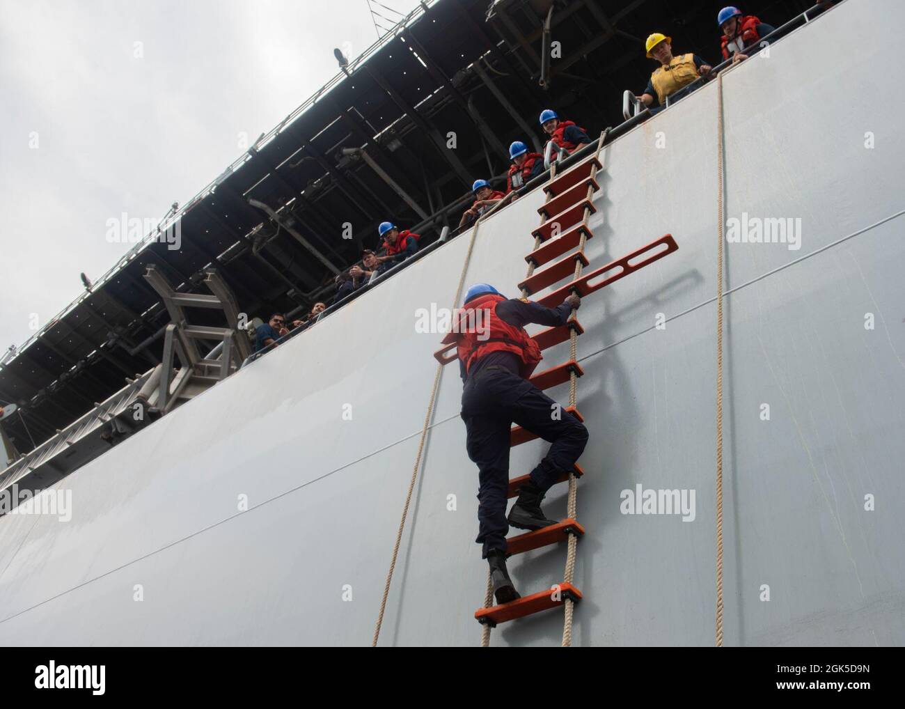 Pilot ladder hi-res stock photography and images - Alamy